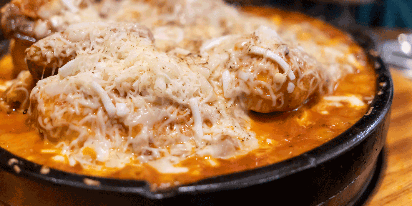 Overcooked: The Ultimate Co-op Cooking Game Challenge